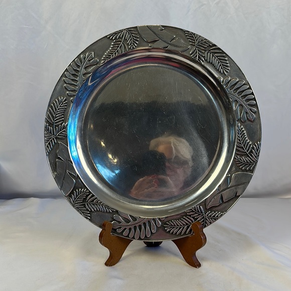 Wilton Armetale | Dining | Wilton Armetale Rwp Pewter Round Serving ...